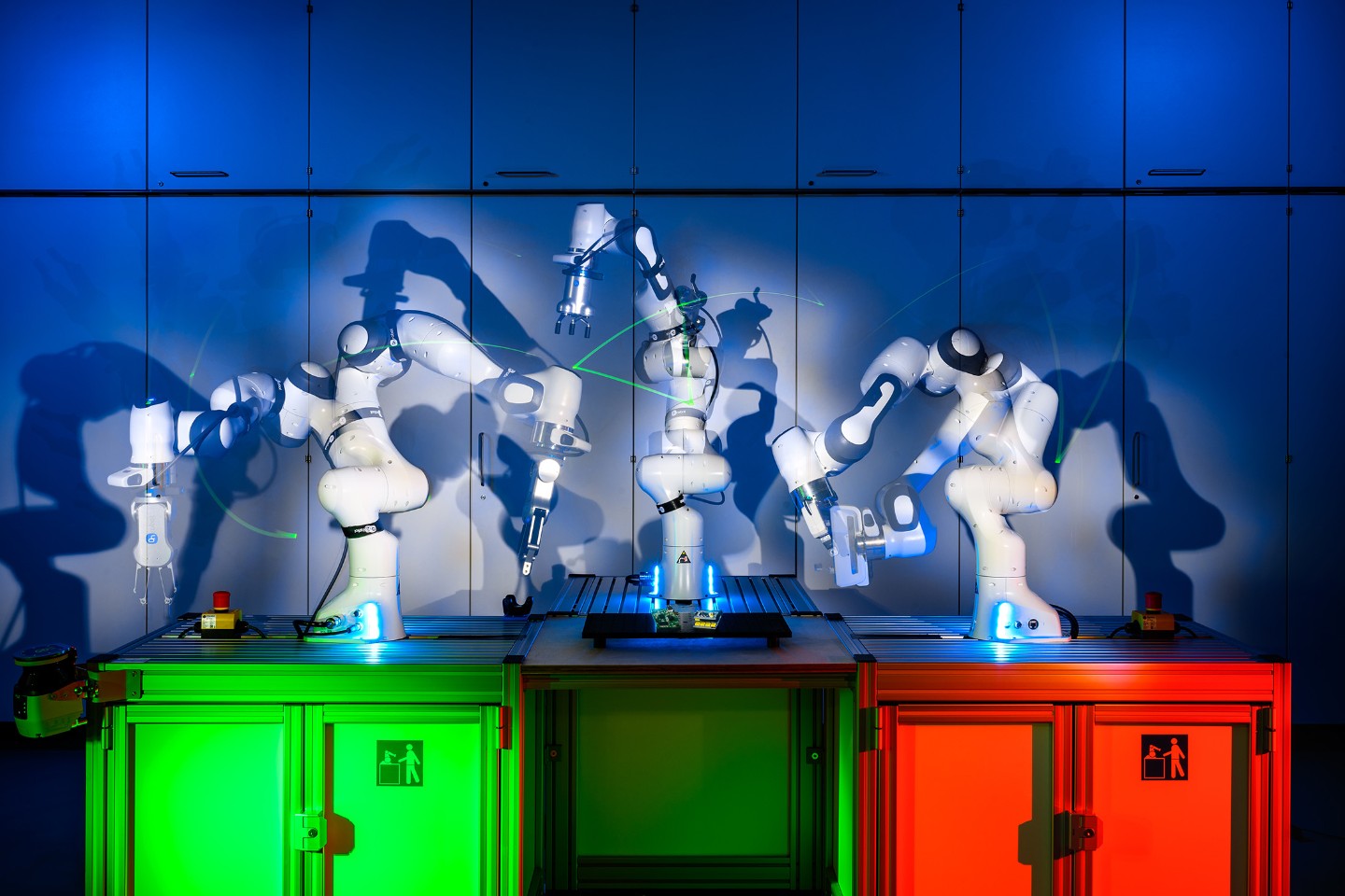 ATKI: Von sprechenden Pumpen und zusammenarbeitenden Robotern